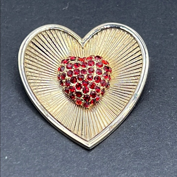 Vintage | Jewelry | Vintage Red Rhinestone Heart Brooch | Poshmark
